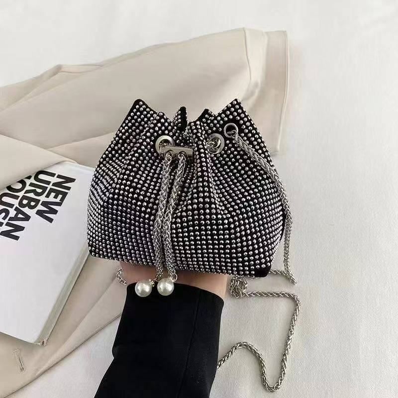 Chloe Silver Rhinestone Clutch – Miniwesst